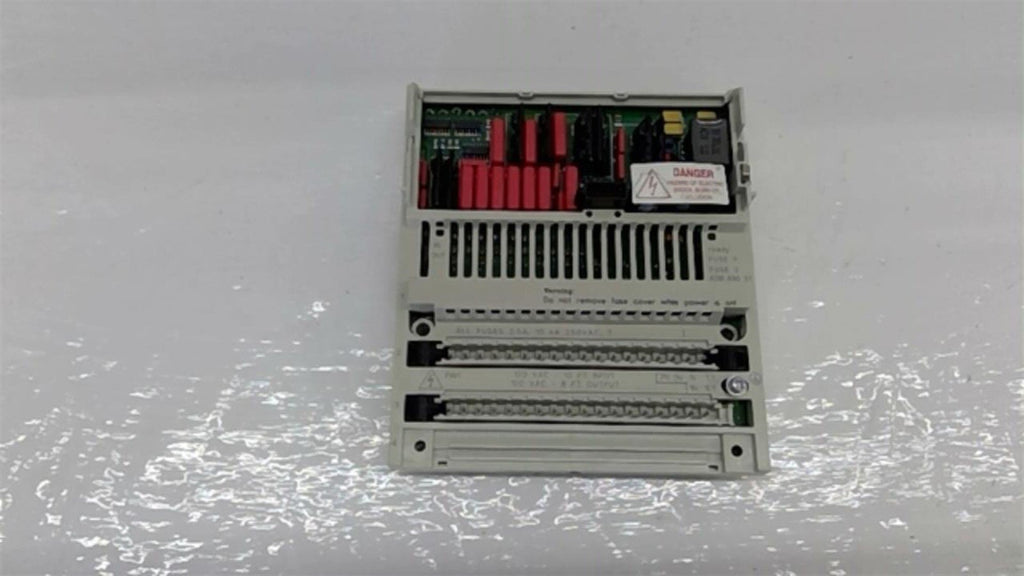 Schneider 170-ADM-690-51 I/O Module – BME Bearings and Surplus