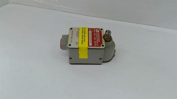 Namco Controls Snap Limit Switch 700-10000 – BME Bearings and Surplus